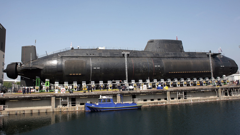 THE UK'S ASTUTE-CLASS SUBMARINE IS THE WORLD'S NEXT-GENERATION STEALTH ...